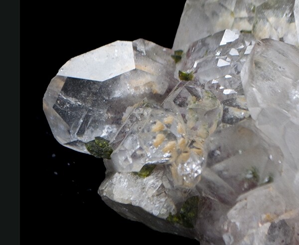 Epidote & Quartz | Jinkouhe District, Leshan Prefect., Sichuan Prov., China