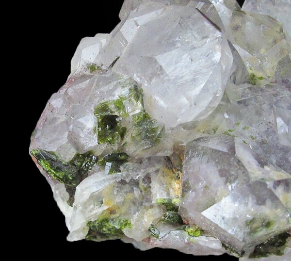 Epidote & Quartz | Jinkouhe District, Leshan Prefect., Sichuan Prov., China