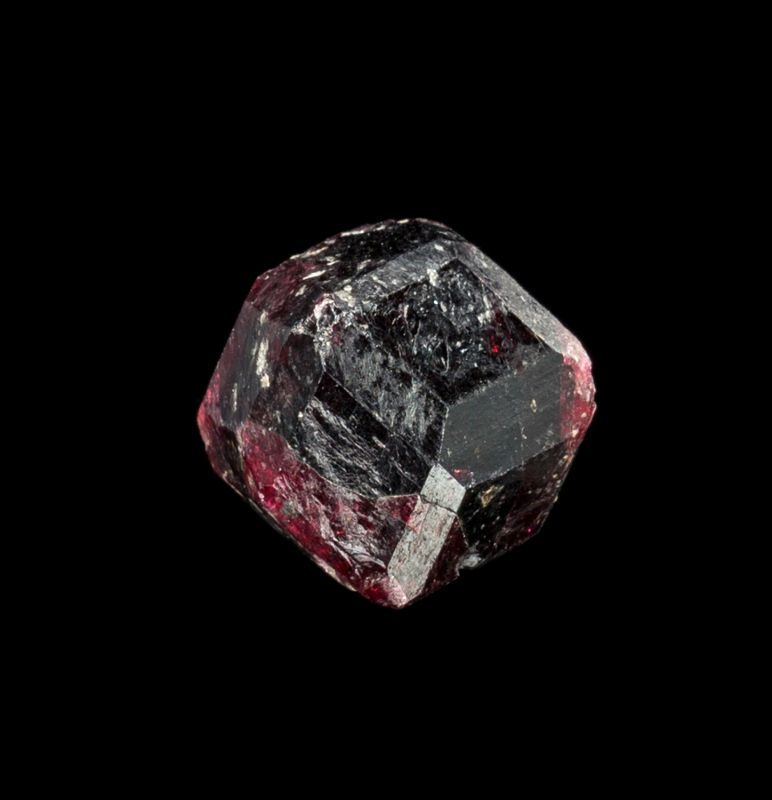 Almandine Garnet (classic Alaska) Belsky Coll. | Wrangell Island ...