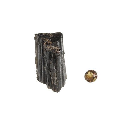 Painite (Rough and Cut Set) (ultra rare) | Ohngaing, Mogok, Myanmar (Burma)