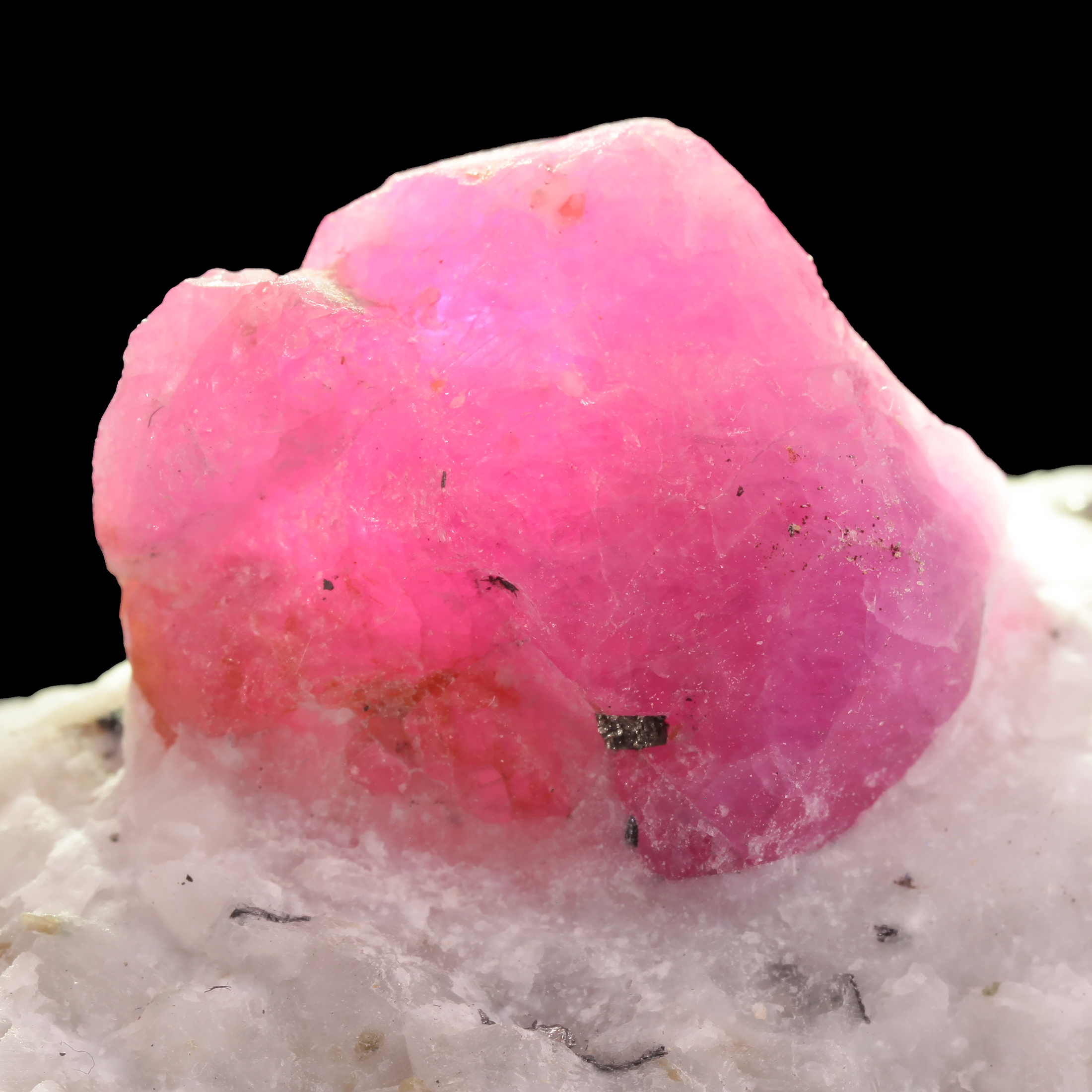Corundum var: Ruby on marble | Jagdalak Ruby Mine, Kunar Province ...