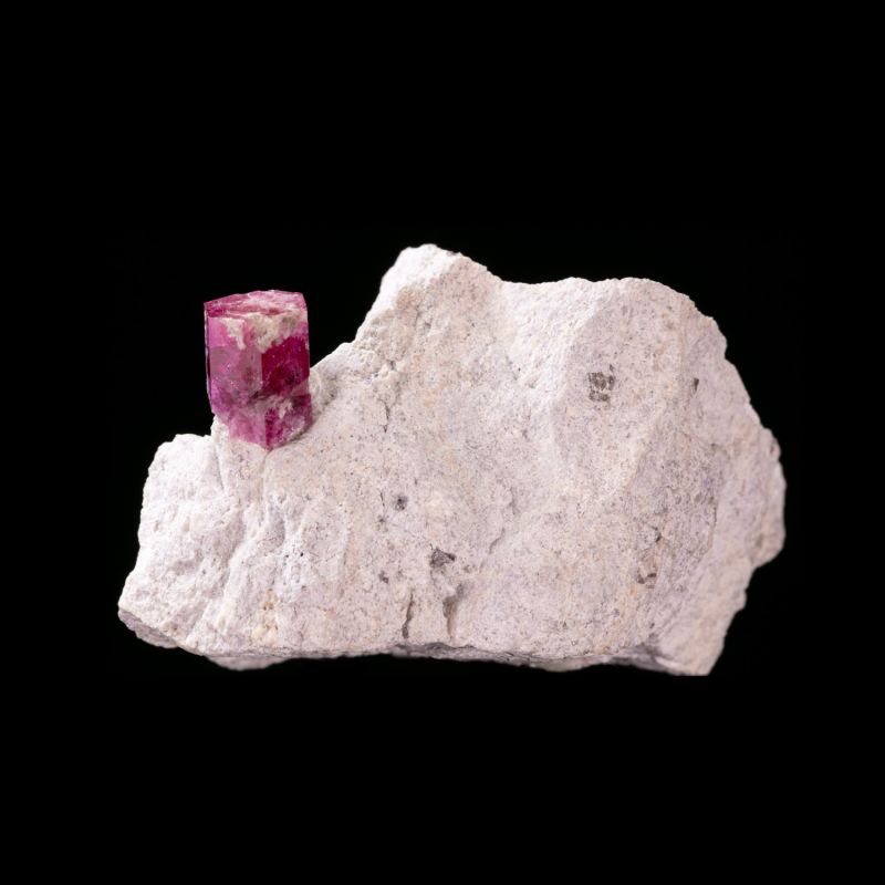 Beryl var. Red Beryl | Ruby Violet claims, Wah Wah Mtns., Beaver Co ...