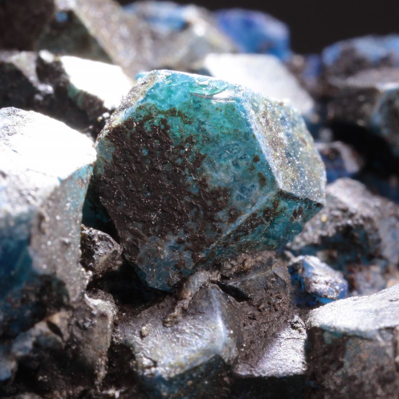 Haüyne (rich color) (highly fluorescent) (new find) | Sar-e-Sang, Kuran ...