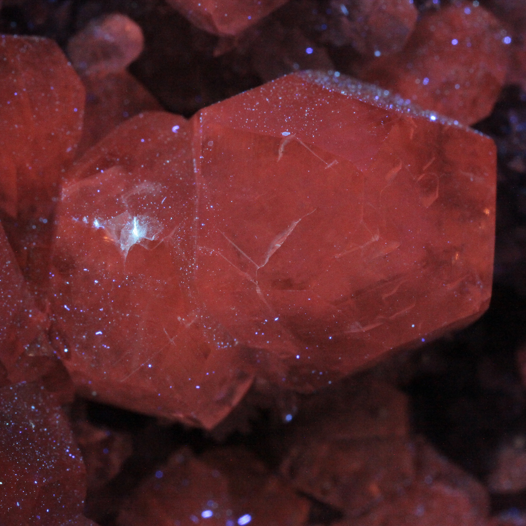 Calcite (pseudo-pyritohedral) (fluorescent) | Chenzhou, Hunan, China